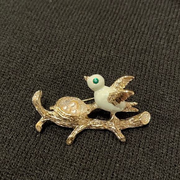 GERRYS | Jewelry | 25 Gerrys Blue Bird Nest Pin | Poshmark